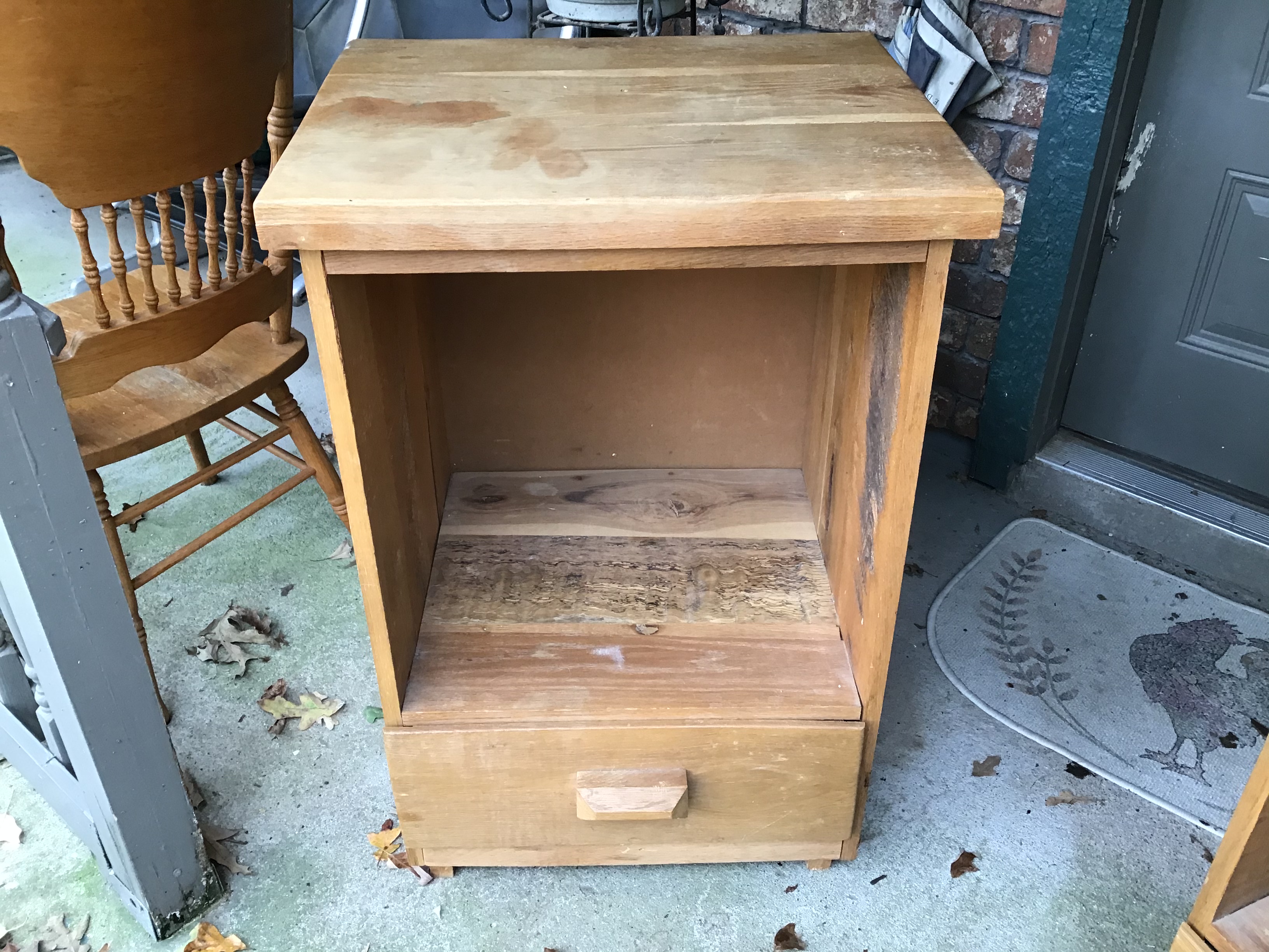 Cabinet - Swico Auctions