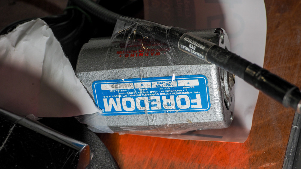 2 electric motors - Swico Auctions